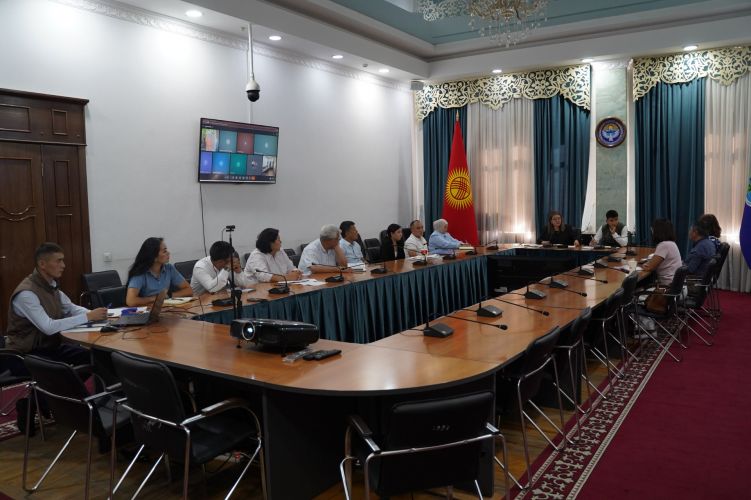 Kyrgyzstan to develop state program for sustainable waste management